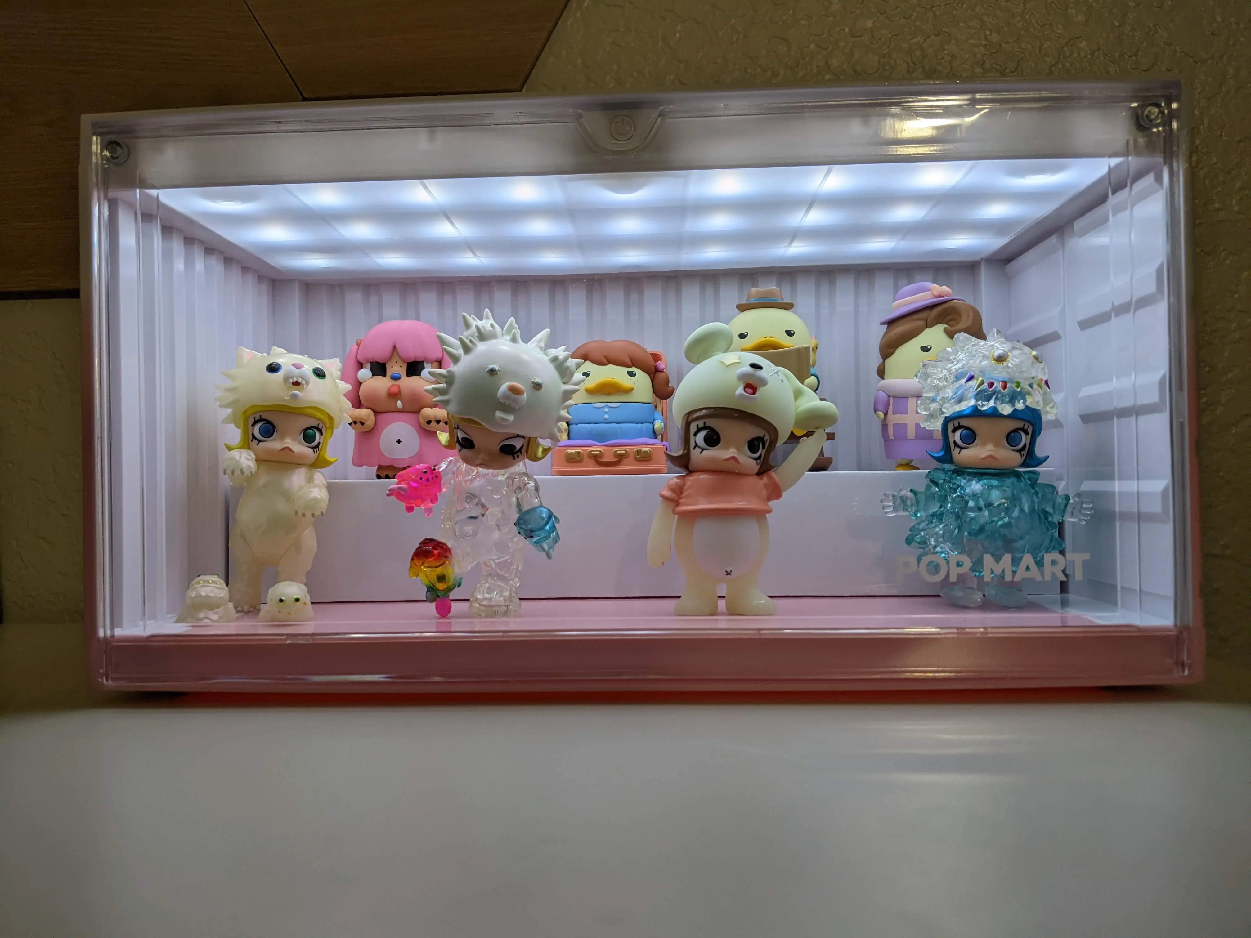 POP MART Luminous Display Container (Take My Heart) - POP MART (Canada)