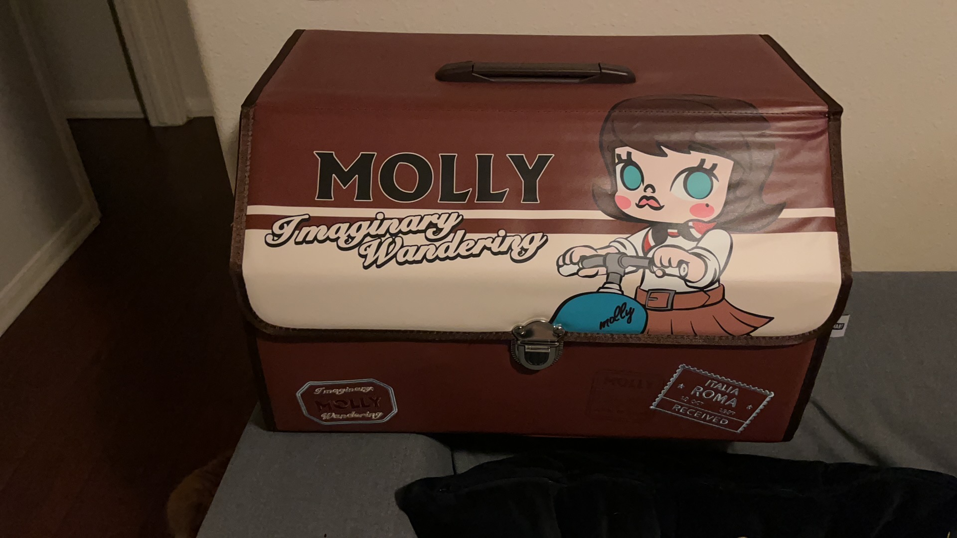 MOLLY Imaginary Wandering Series-Car Storage Box - POP MART (United States)