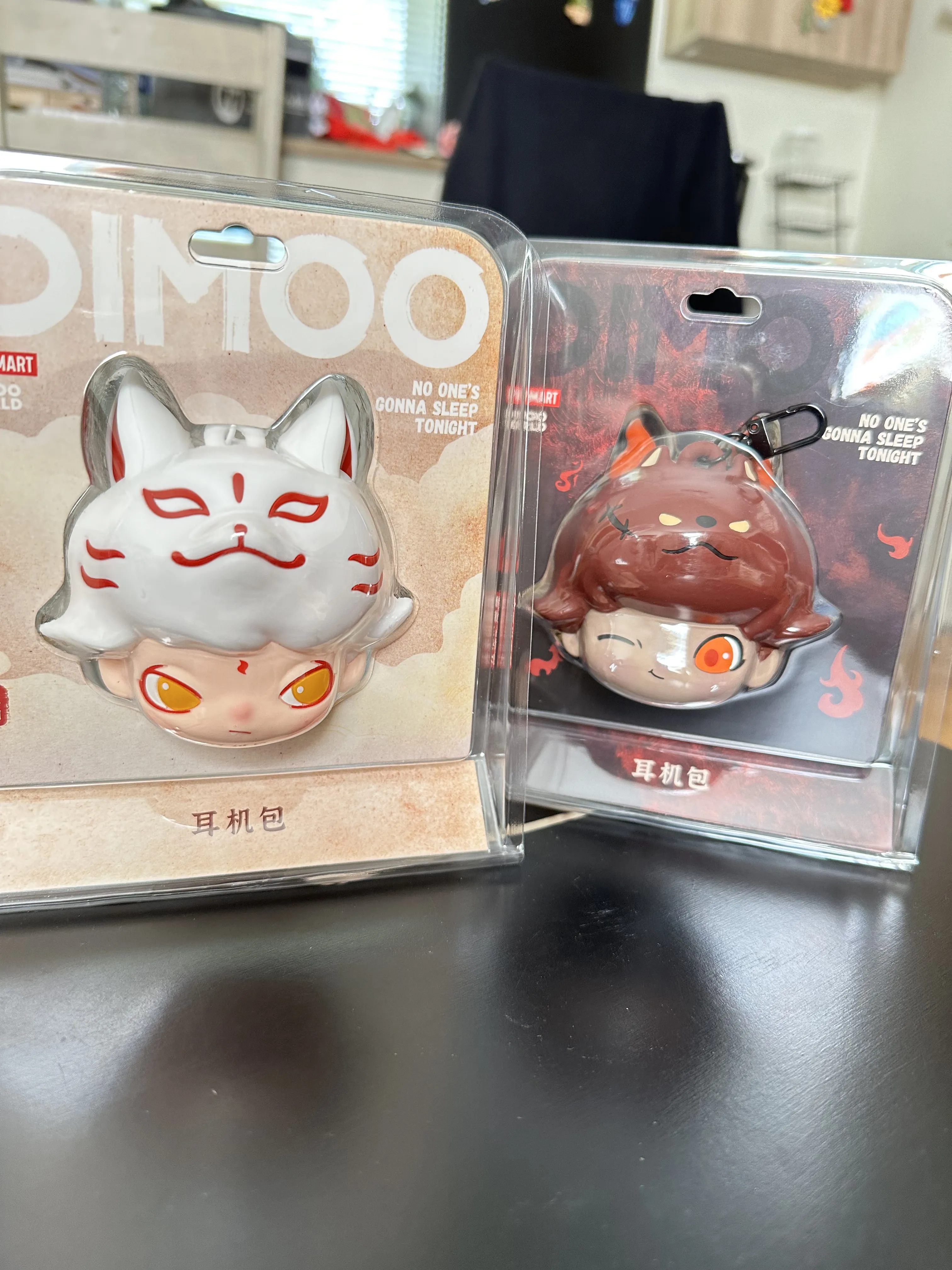 DIMOO: No One's Gonna Sleep Tonight Series | Silicone Earphone Bag ...