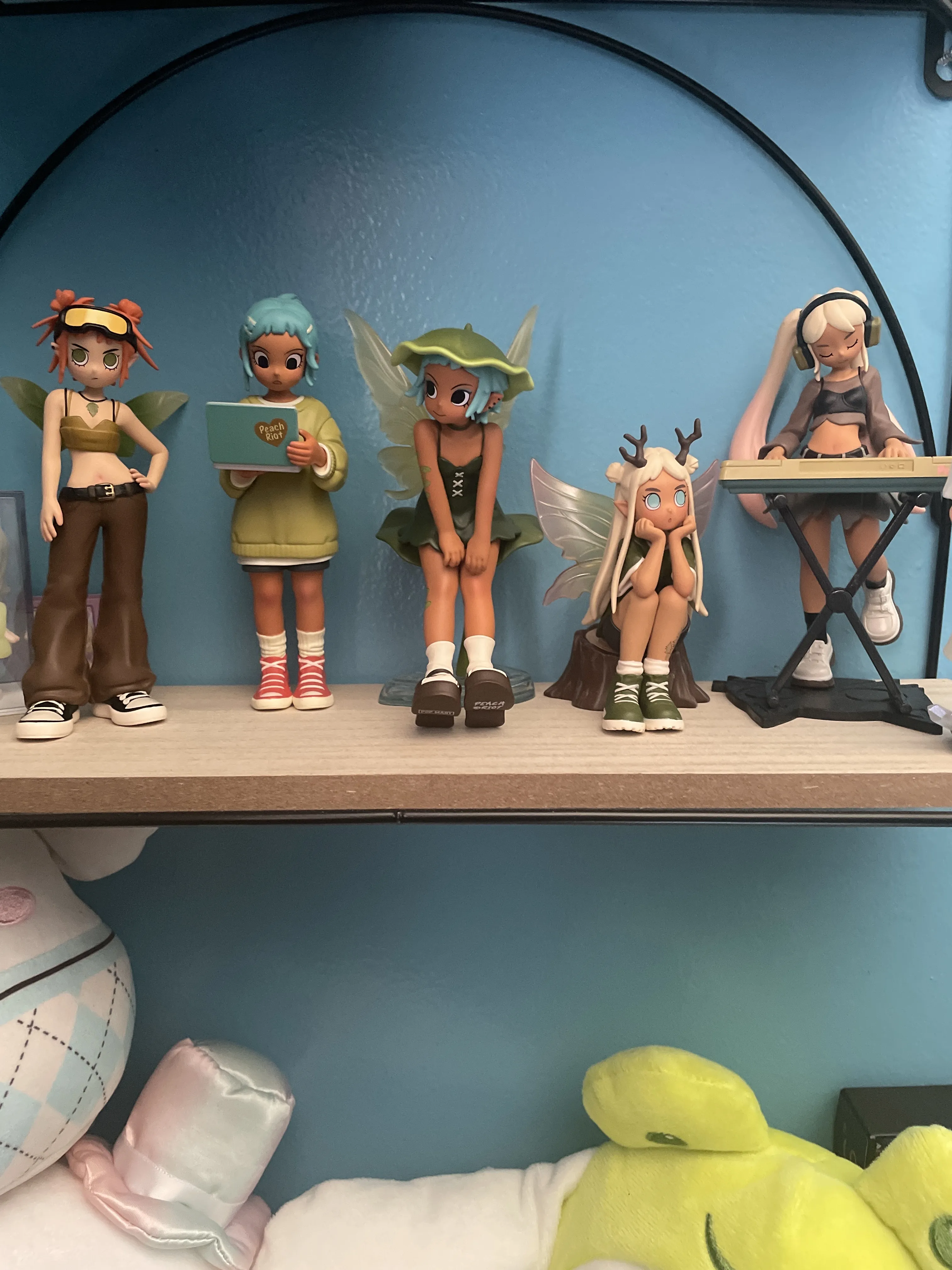 Peach Riot Rise Up Series Figures | Blind Box - POP MART (United States)