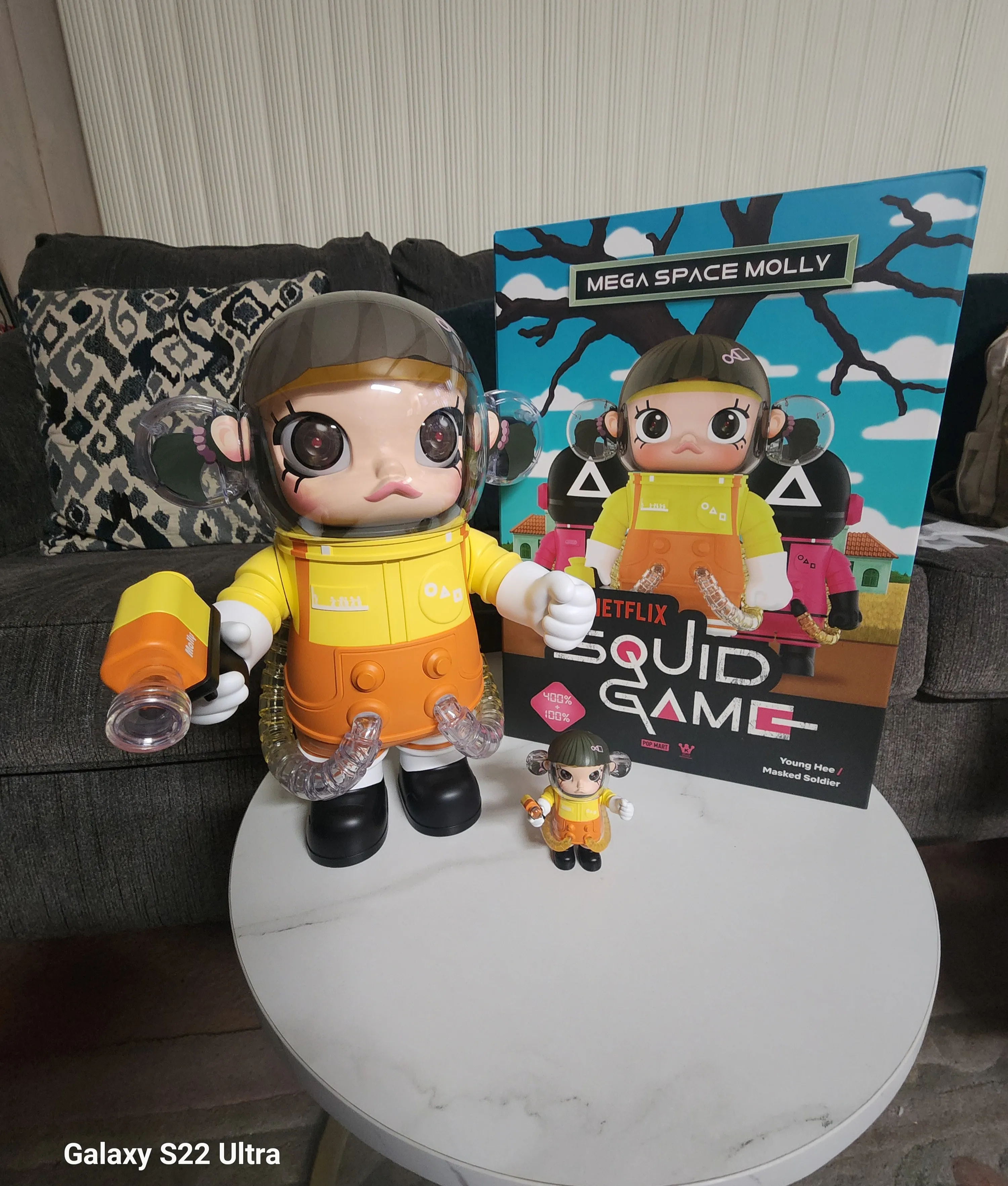 MEGA SPACE MOLLY 400%+100% Squid Game - POP MART (United States)