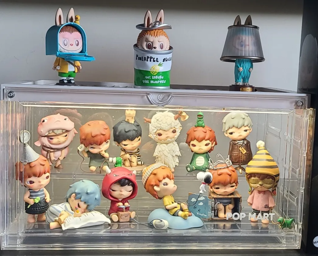 POP MART 100% Assemblable Lighted Display Container - POP MART (United ...