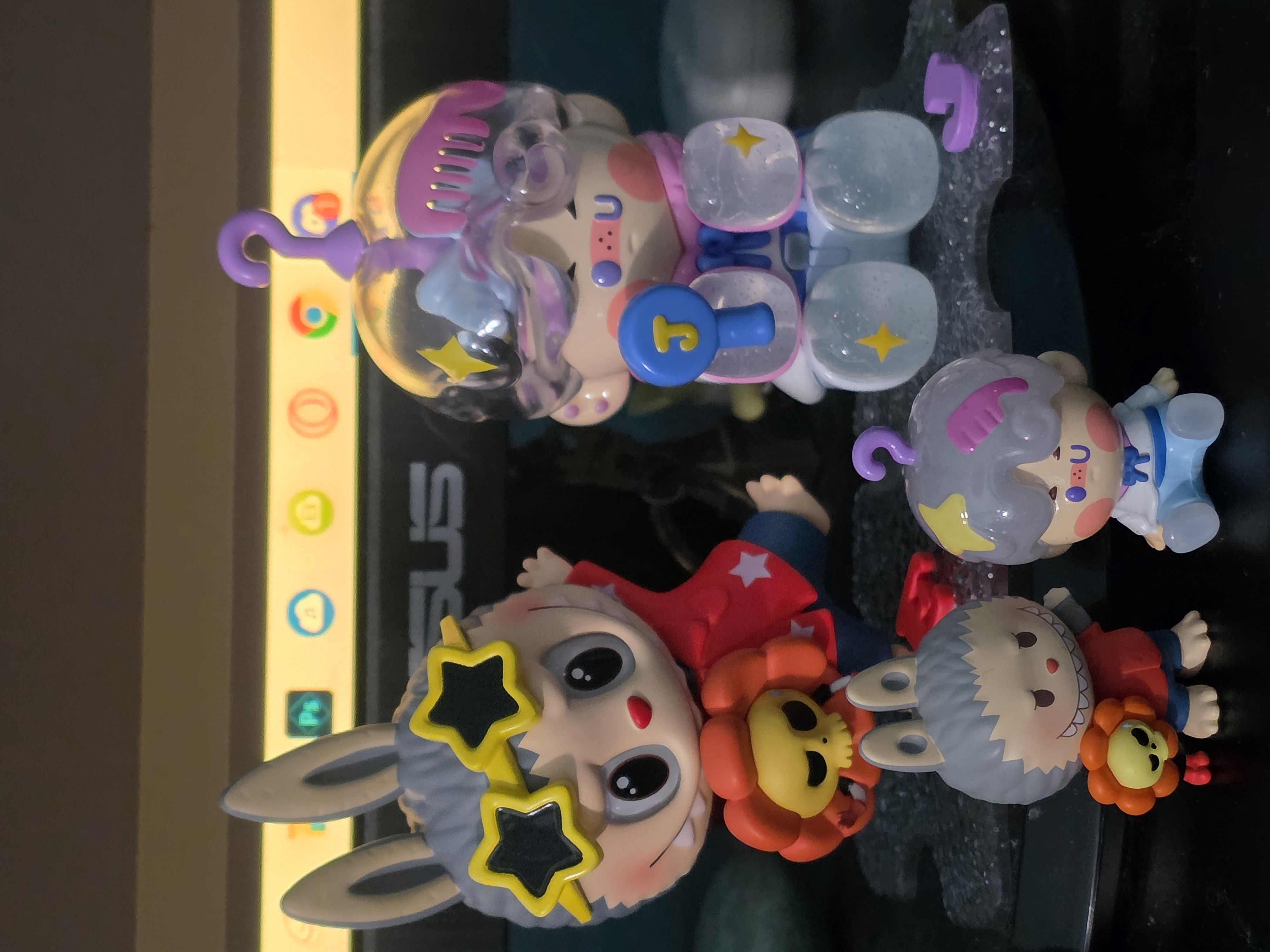 Hirono Seeing Figure | Designer Figure - POP MART (United States)